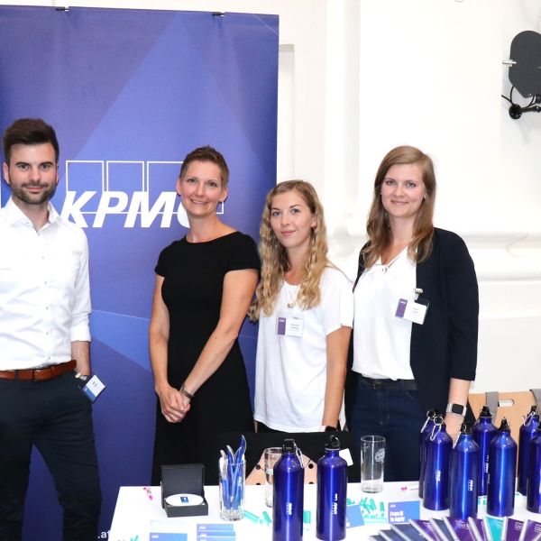 FHWN meets the big four | FH Wiener Neustadt